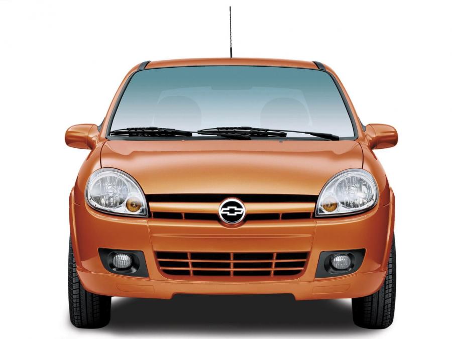 Chevrolet Chevy C2 Sedan 2004 года выпуска. Фото 1. VERcity